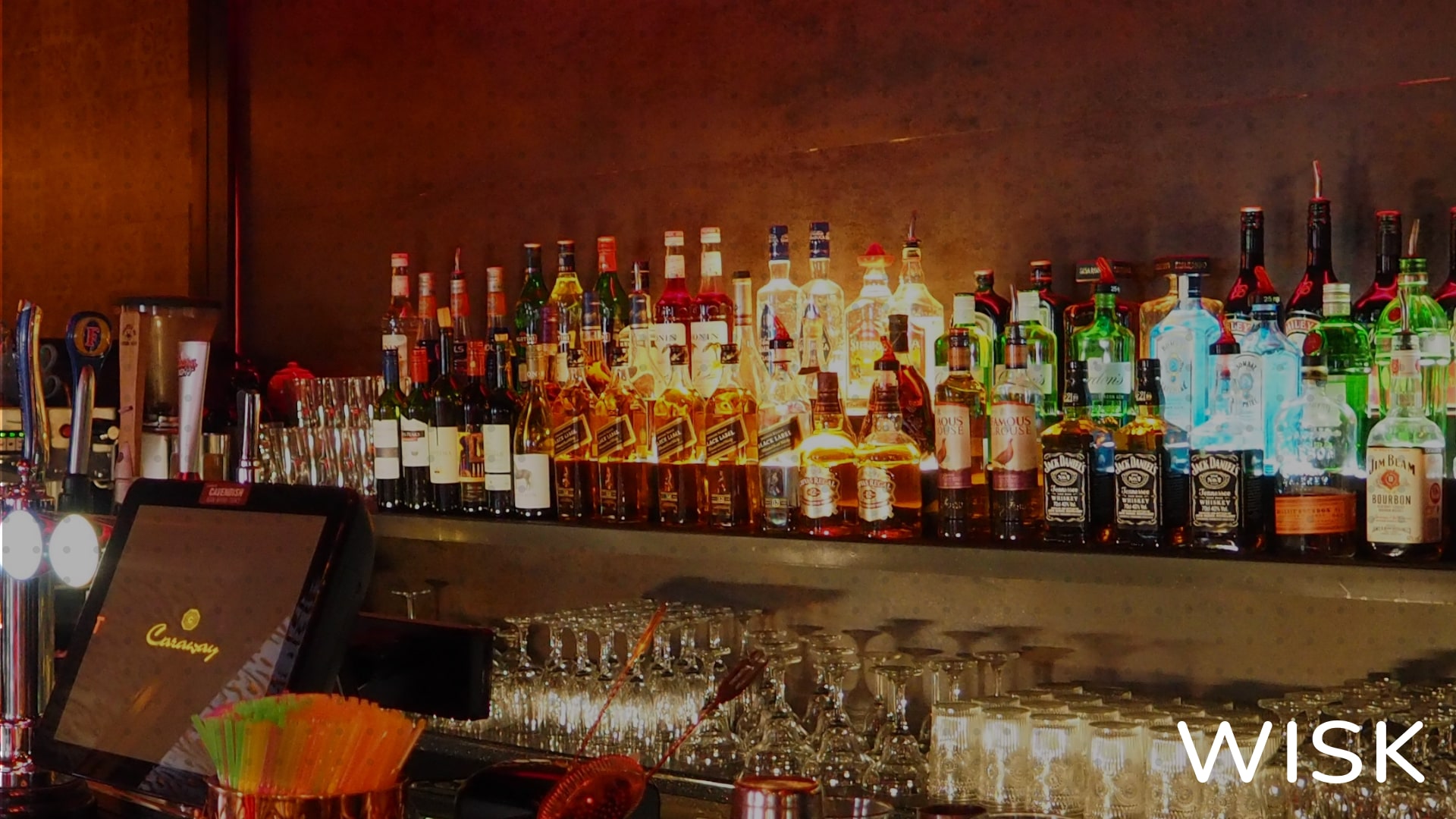 Bevager vs Bevspot vs WISK: ¿Cuál es mejor para el inventario de bares? | WISK